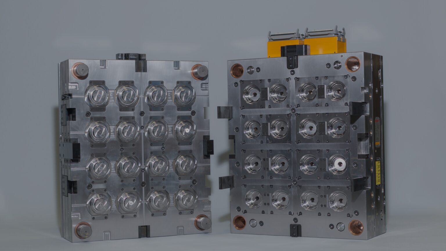 Multi-cavity & Family Molding Service | Online Quote | Fast Radius